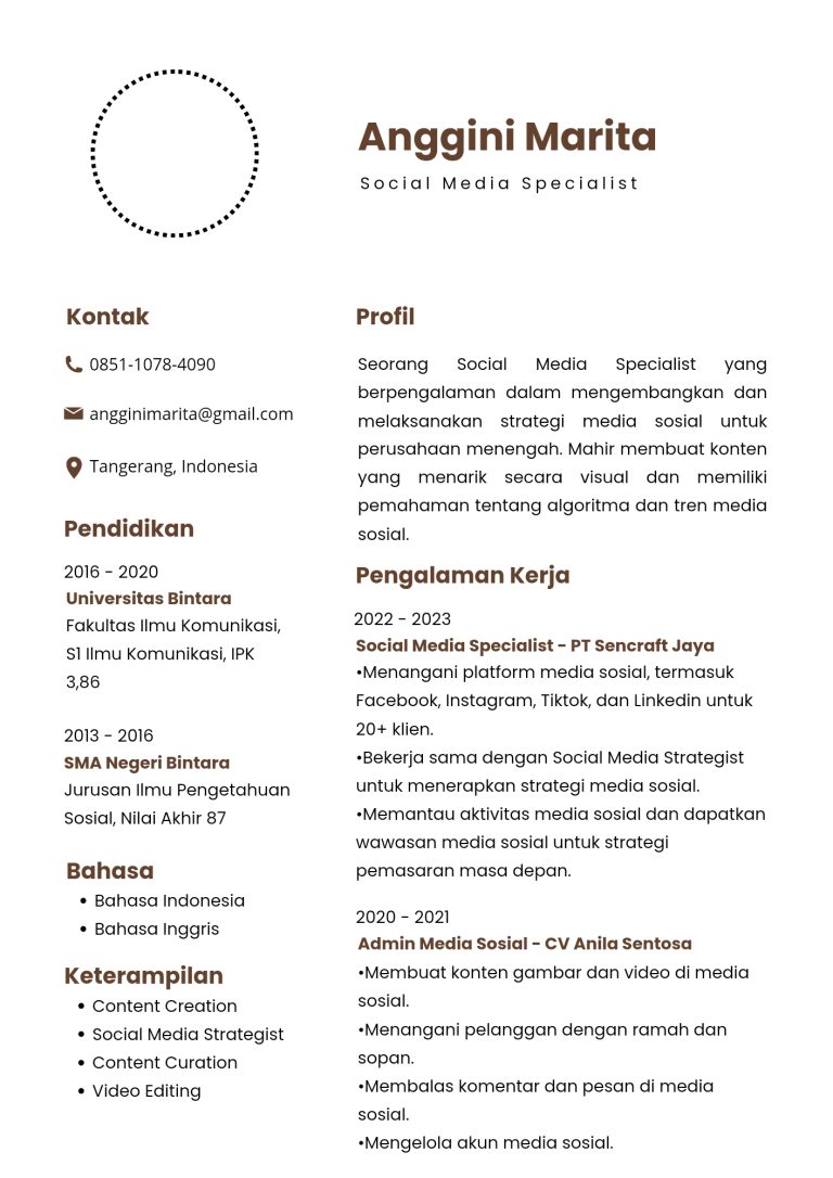 5 Contoh CV Freelance & Cara Menulisnya Untuk Menarik Perhatian Klien